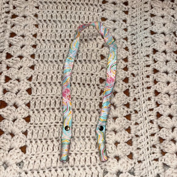Lilly Pulitzer | Accessories | Lilly Pulitzer Glasses Strap In ...
